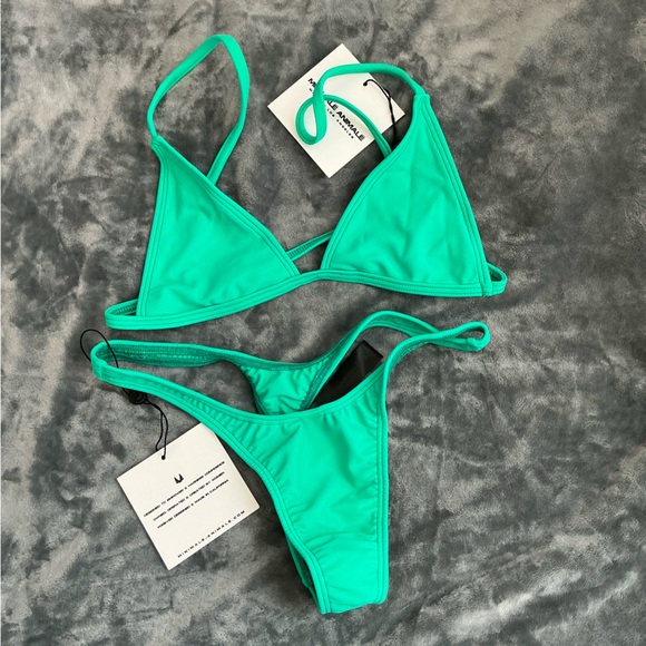 Minimale Animale | Swim | Minimale Animale Vibrant Green Triangle ...